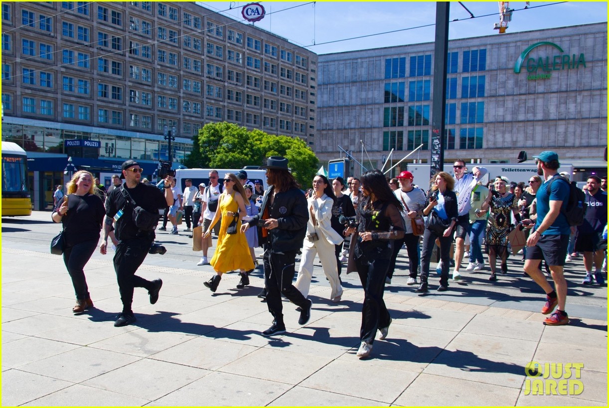 Jared Leto Surprises Fans with Thirty Seconds to Mars Show in Berlin ...