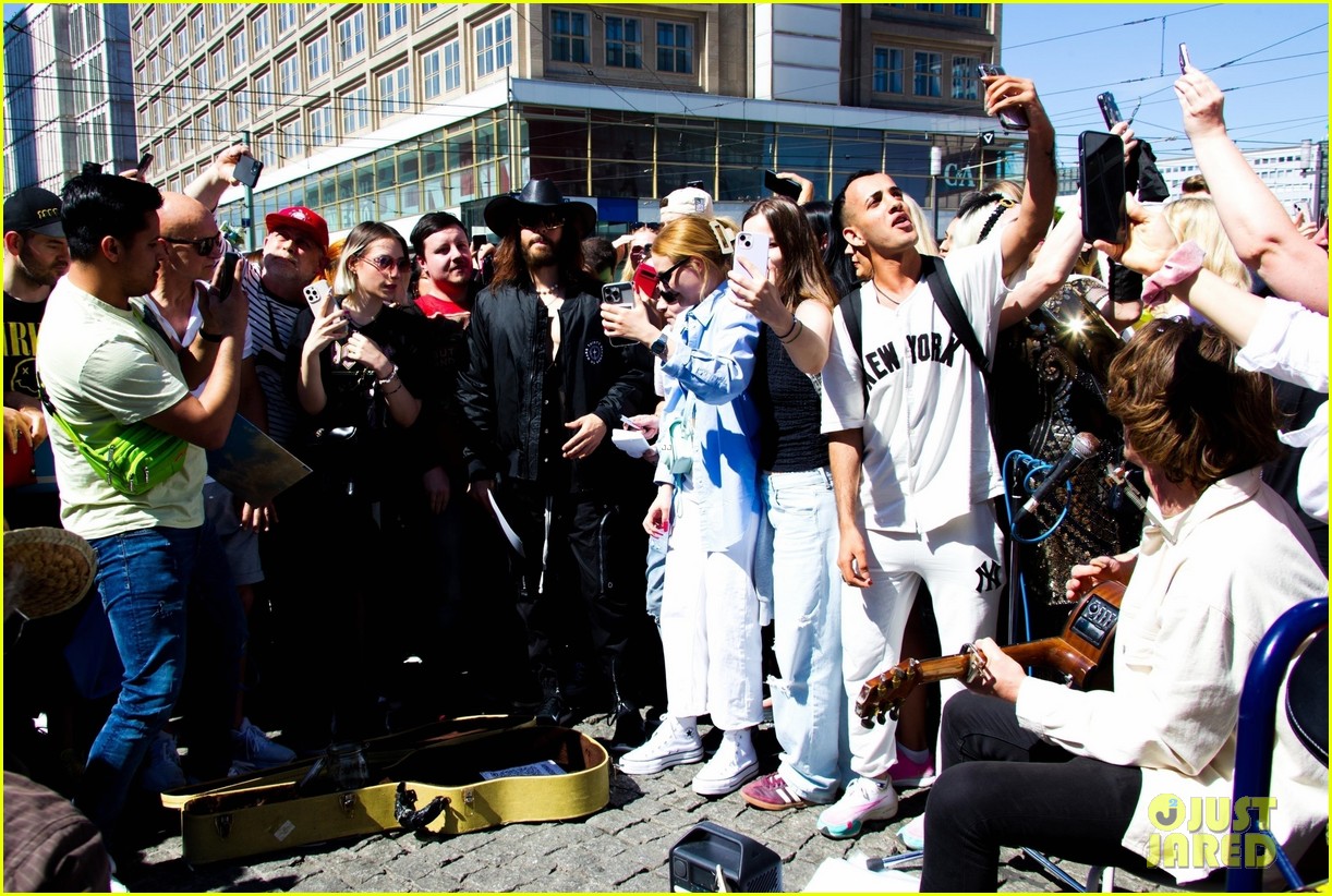 Jared Leto Surprises Fans with Thirty Seconds to Mars Show in Berlin ...
