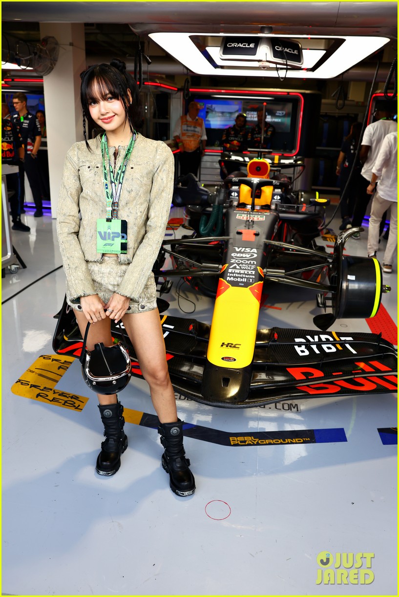 BLACKPINK's Lisa Meets With Formula 1's Max Verstappen, Keke Palmer ...