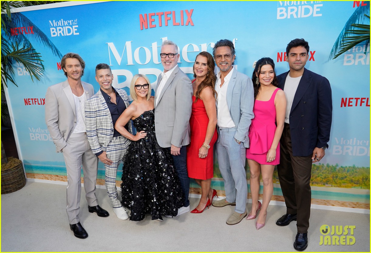 Brooke Shields Joins Benjamin Bratt, Miranda Cosgrove, & More at ...