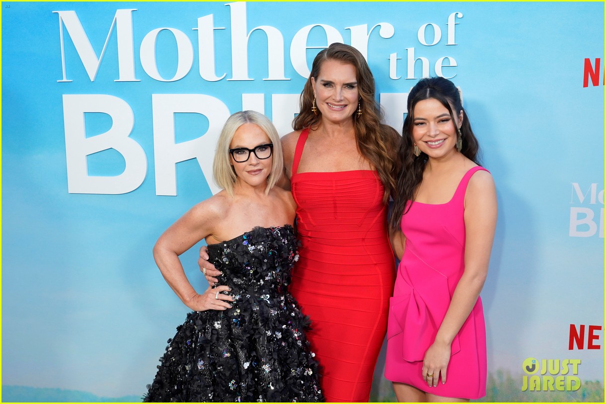 Brooke Shields Joins Benjamin Bratt, Miranda Cosgrove, & More at ...