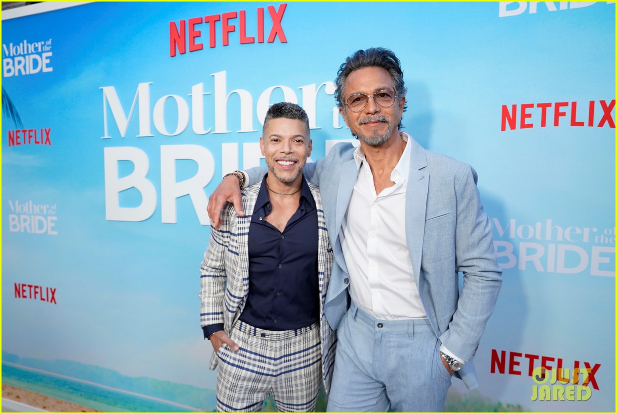 Brooke Shields Joins Benjamin Bratt, Miranda Cosgrove, & More at ...