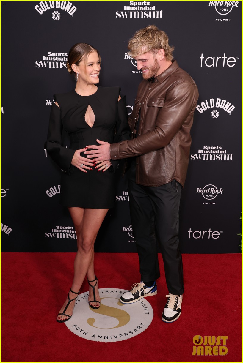 Pregnant Nina Agdal & Fiancé Logan Paul Make Red Carpet Debut, Shows Off Baby Bump: Photo ...