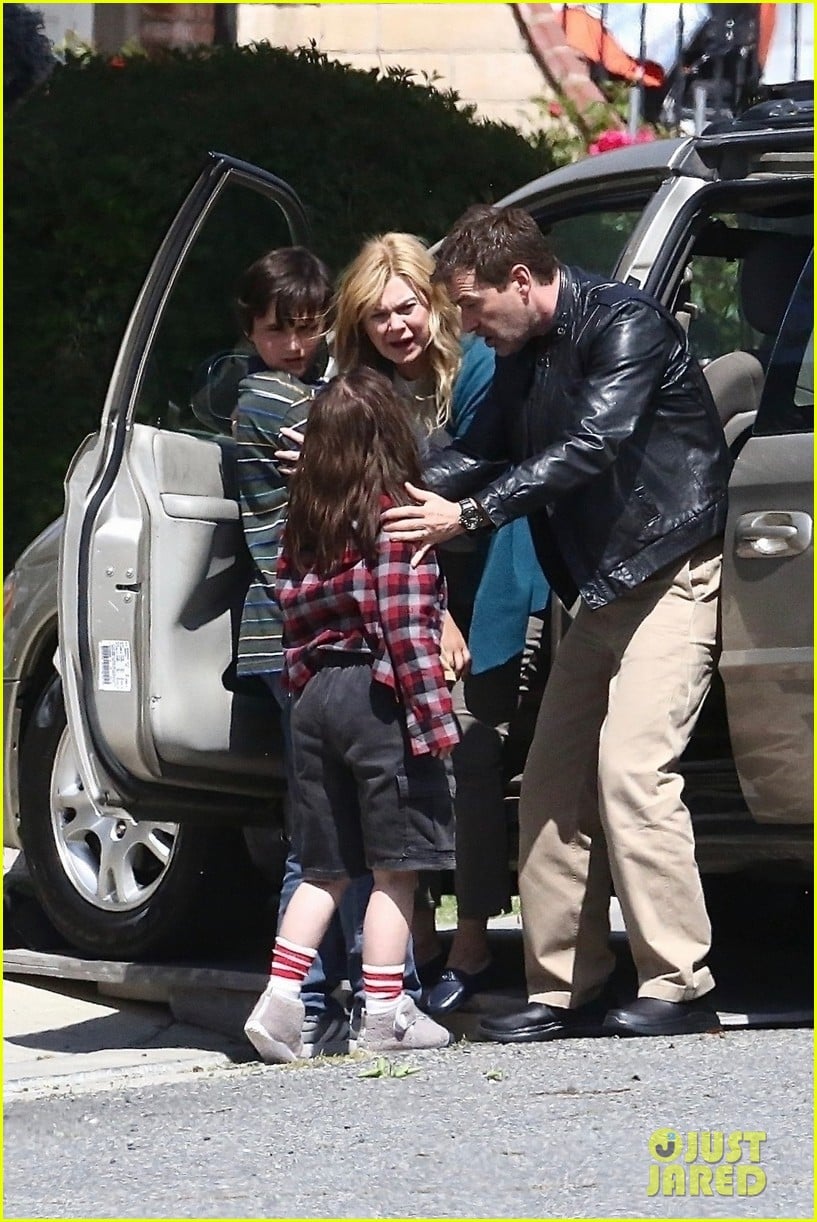 Ellen Pompeo & Mark Duplass Film Car Crash Scene for New Hulu Series ...