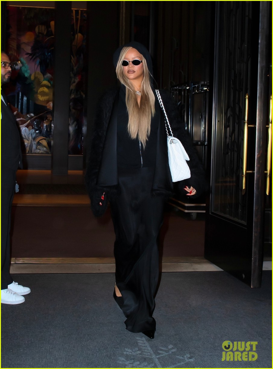 Rihanna Spotted on Date Night with A$AP Rocky After Skipping Met Gala ...