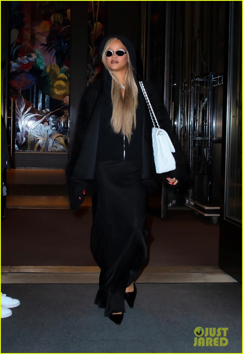 Rihanna Spotted on Date Night with A$AP Rocky After Skipping Met Gala ...