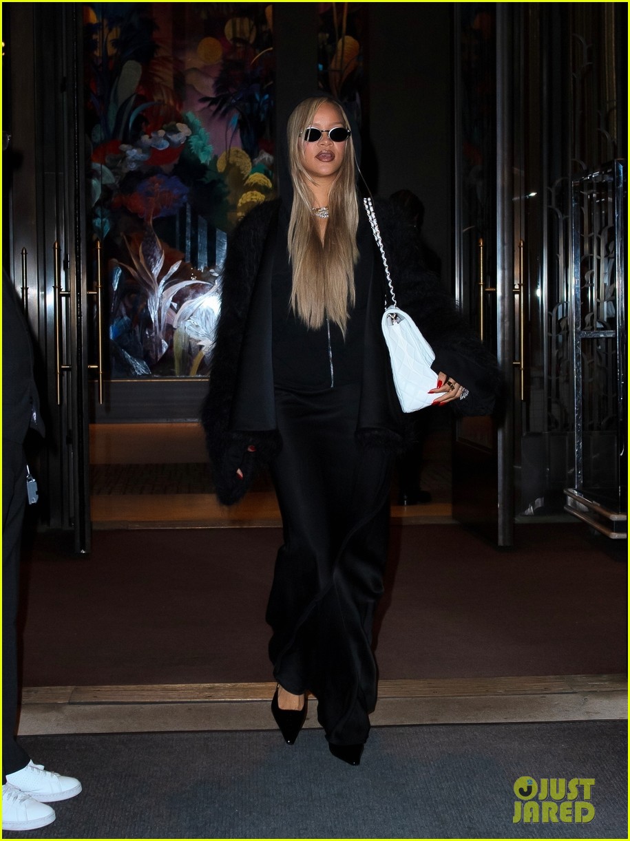 Rihanna Spotted on Date Night with A$AP Rocky After Skipping Met Gala ...