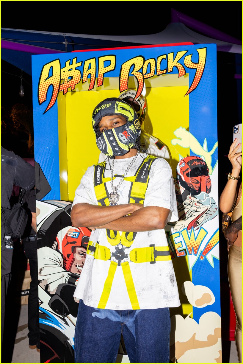 Rihanna Rocks Bubblegum Pink Hair While Supporting A$AP Rocky at Puma ...