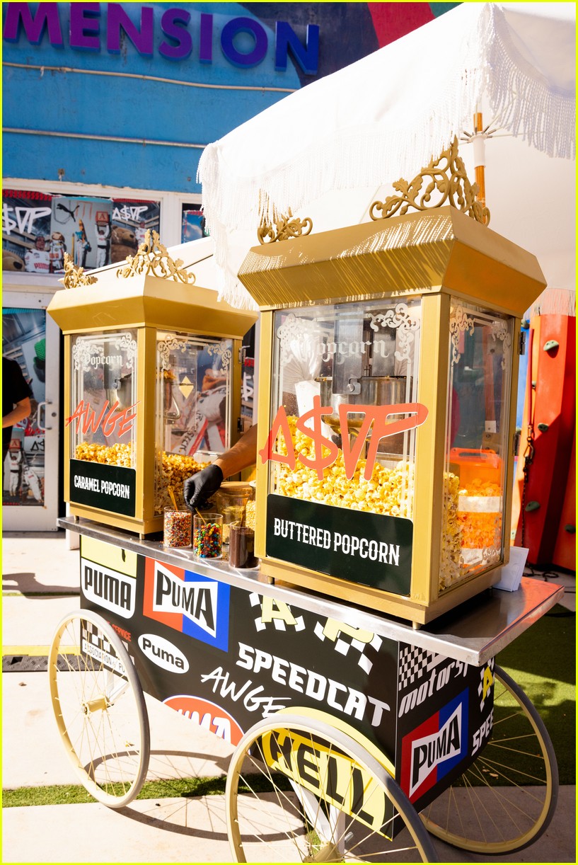 Rihanna Rocks Bubblegum Pink Hair While Supporting A$AP Rocky at Puma ...