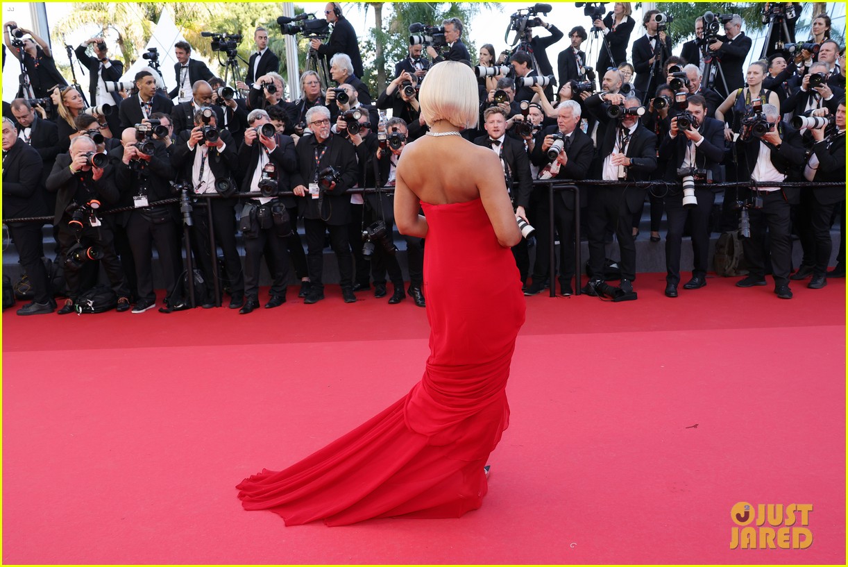 Kelly Rowland Makes Stunning Cannes Debut, Gets Into Minor Altercation ...