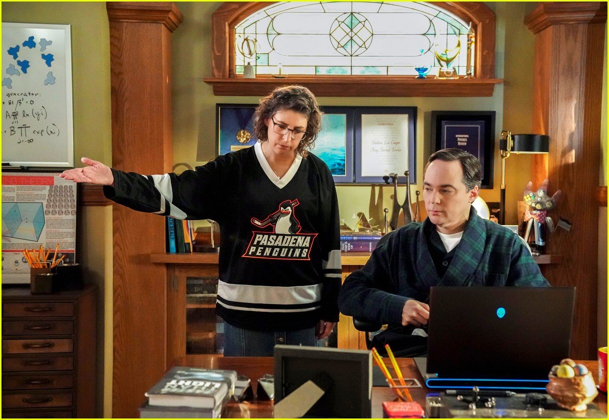'Young Sheldon' Series Finale Gives Update on Sheldon & Amy's Life Post 'Big Bang Theory': Photo ...