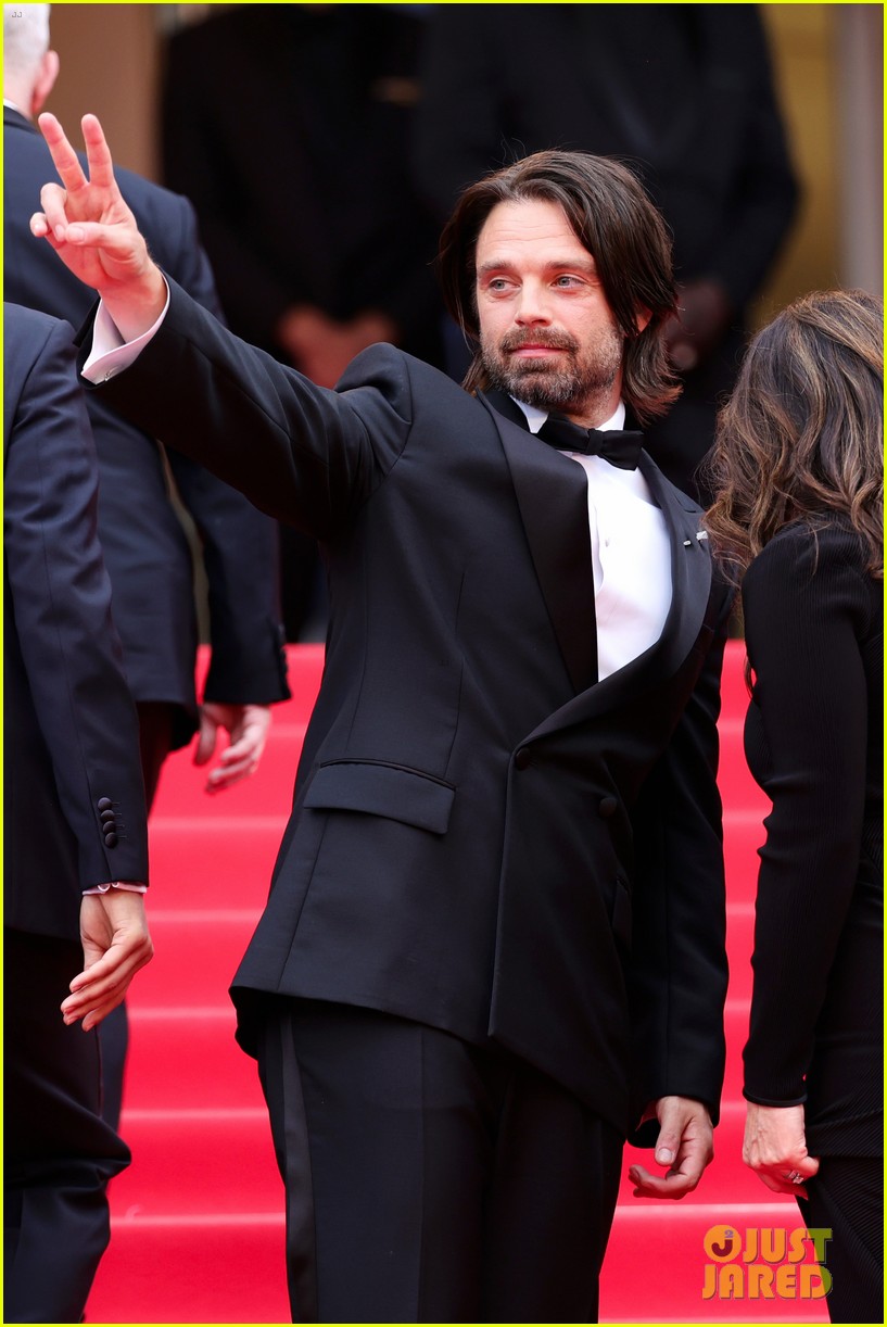 Sebastian Stan & Girlfriend Annabelle Wallis Made a Rare Appearance ...