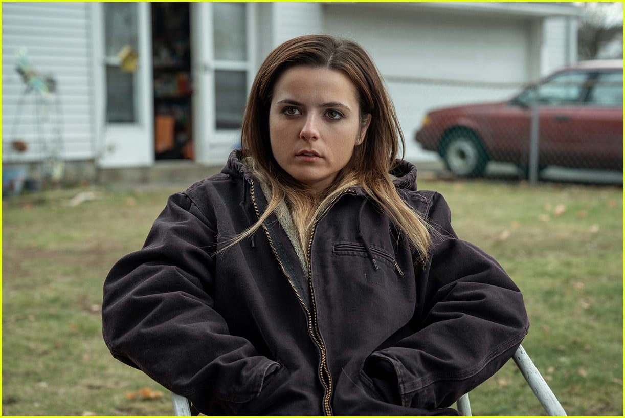 Betty Gilpin, Shailene Woodley & More Star In 'Three Women' First Look ...