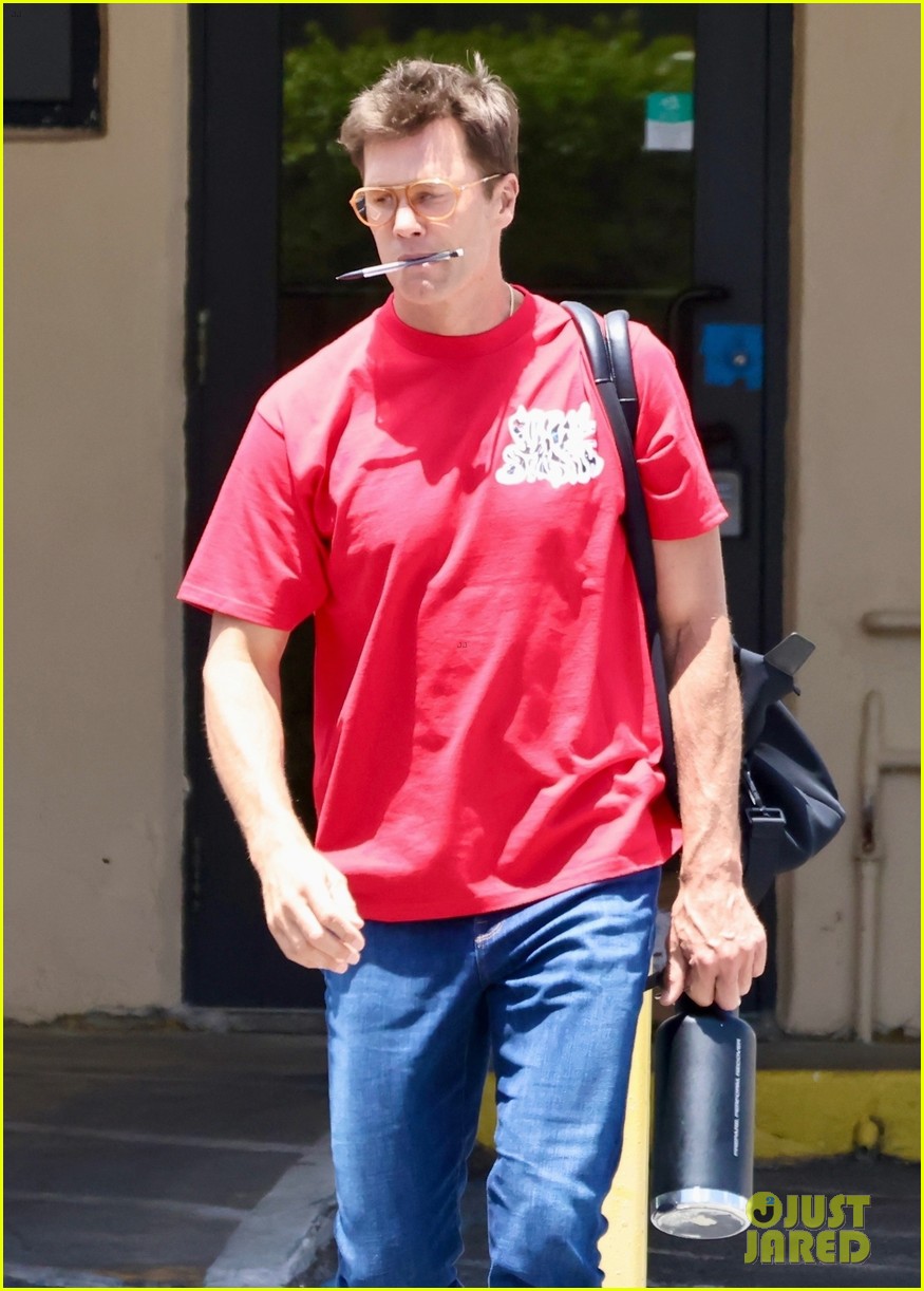 Tom Brady Hits the Gym Ahead of First Ever Live Netflix Roast: Photo ...