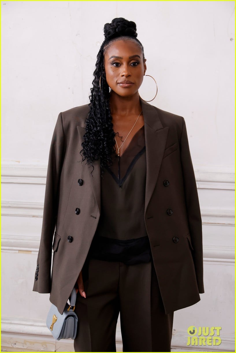 Emma Roberts Joins Paul W. Downs, Issa Rae, & More at AMI - Alexandre ...