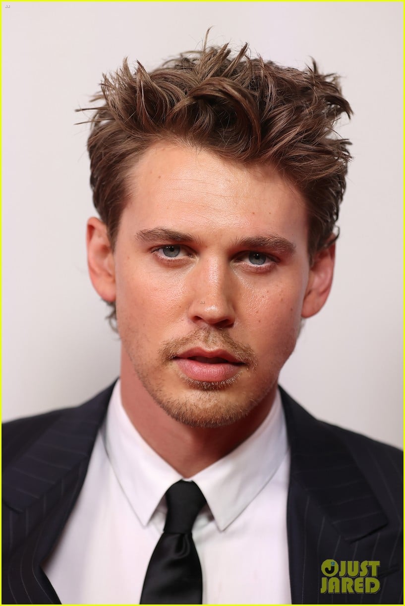 Austin Butler is Classically Handsome in Pinstriped Suit at 'The ...