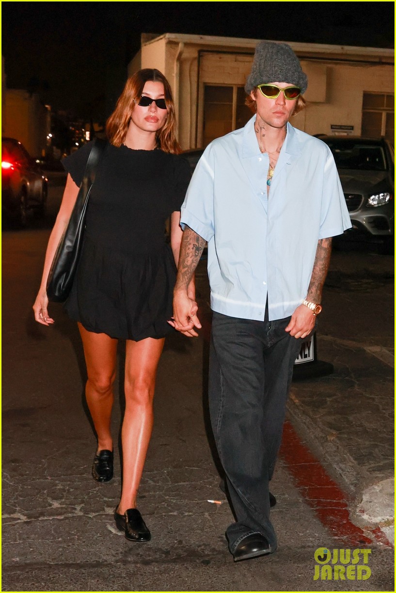 Justin Bieber & Pregnant Wife Hailey Hold Hands During Late-Night ...