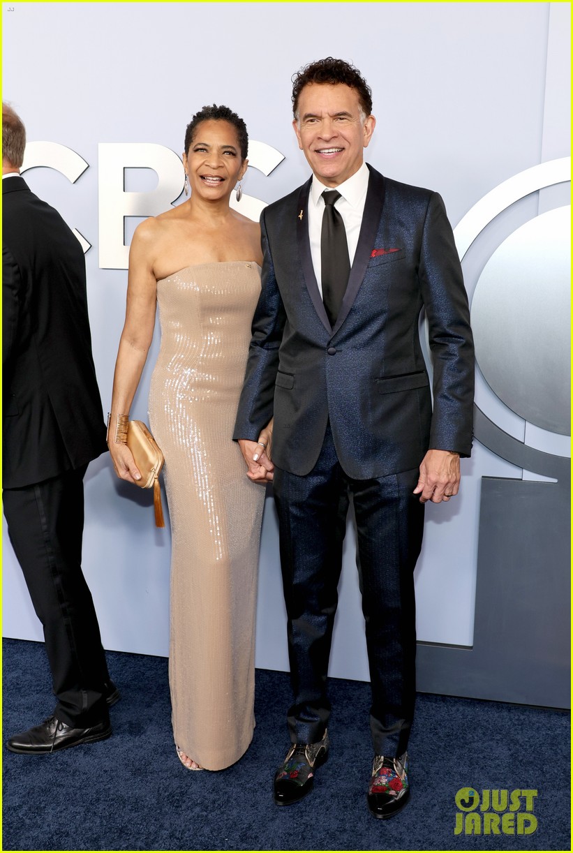 Billy Porter Dedicates Isabelle Stevenson Tony Award to Late Mother ...