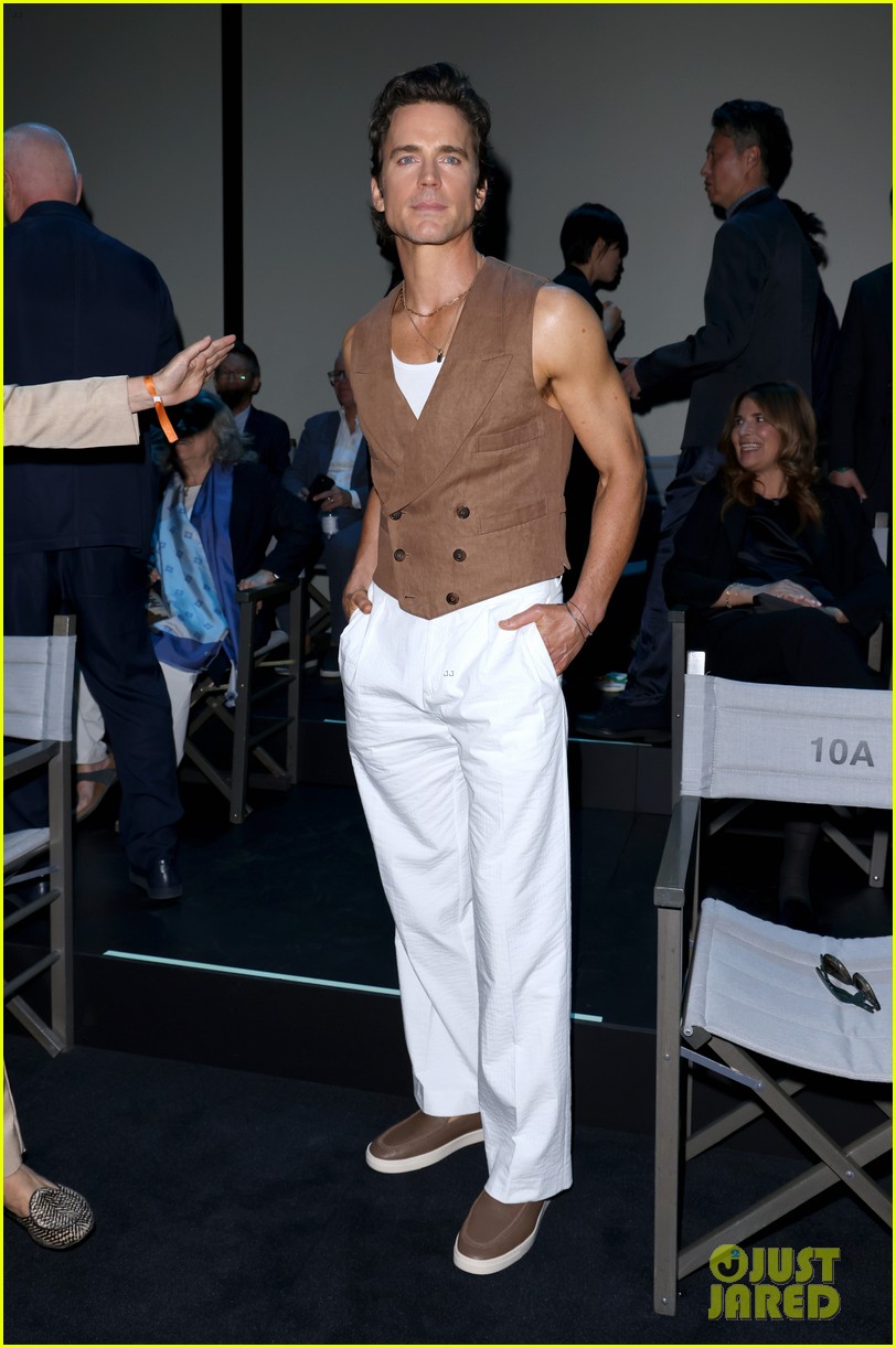 Matt Bomer Shows Off His Arms at Giorgio Armani Show in Milan: Photo 5050229 | Matt Bomer Photos ...