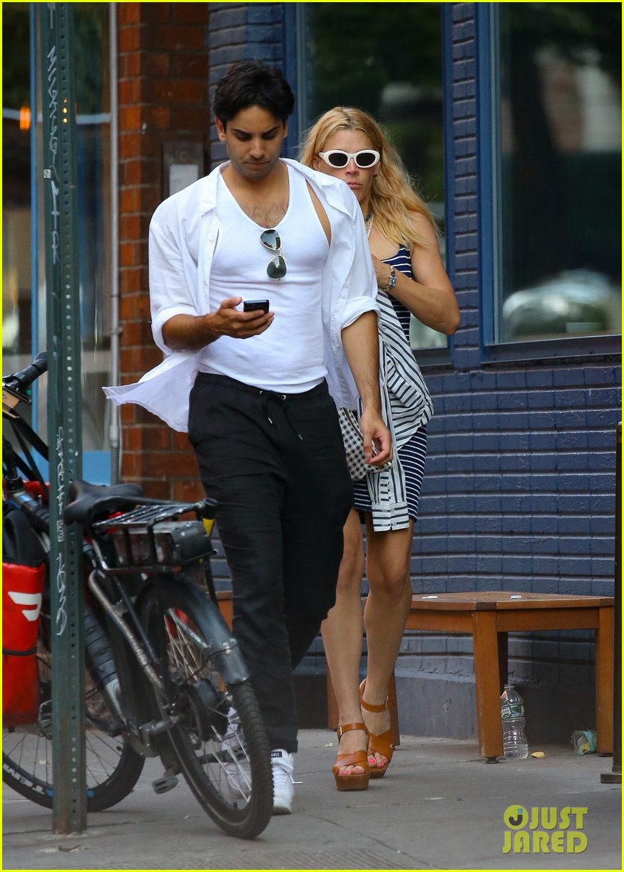 Busy Philipps Packs on PDA with New Boyfriend Jon Kasbe During NYC ...