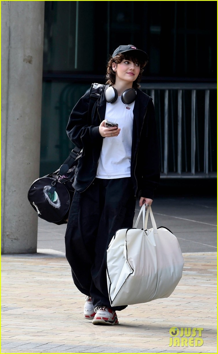 'Geek Girl' Star Emily Carey Rocks Natural Curly Hair in New Candid ...