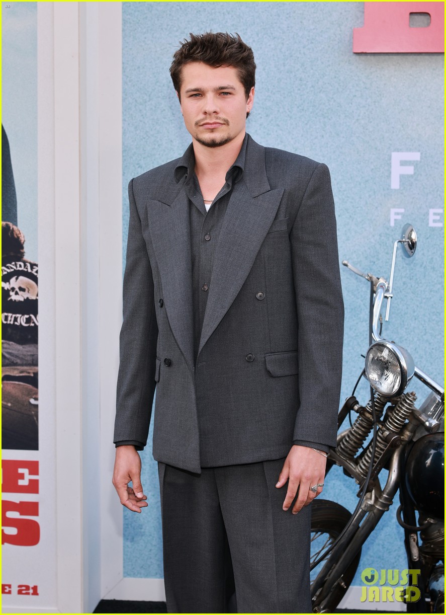 Austin Butler & 'Bikeriders' Cast Meet Cher at L.A. Premiere!: Photo ...