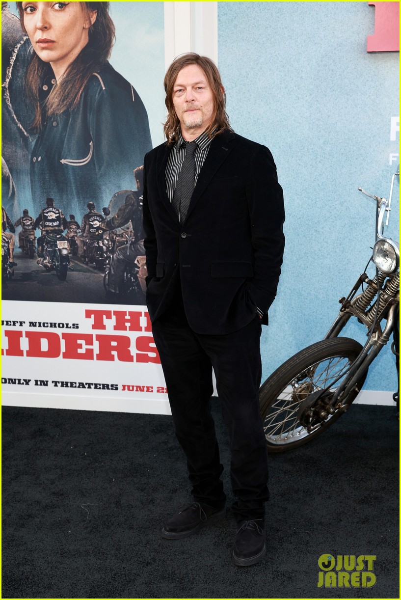 Austin Butler & 'Bikeriders' Cast Meet Cher at L.A. Premiere!: Photo ...