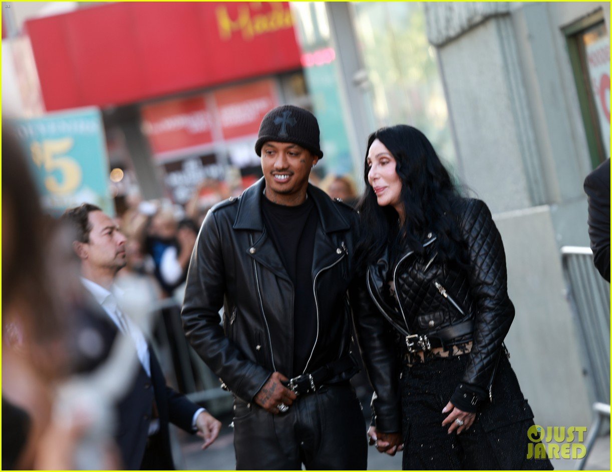 Austin Butler & 'Bikeriders' Cast Meet Cher at L.A. Premiere!: Photo ...