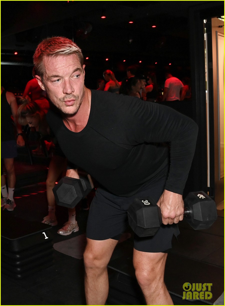 Diplo Takes Off His Shirt, Looks Seriously Ripped While Hosting Barry's ...