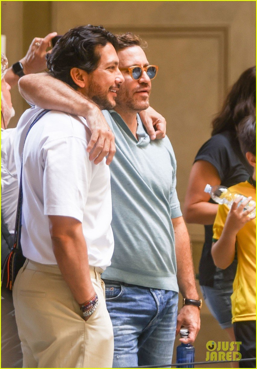 Edgar Ramirez Goes Sightseeing in Florence with Close Friend Victor Rocha Laporta: Photo 5048995 ...