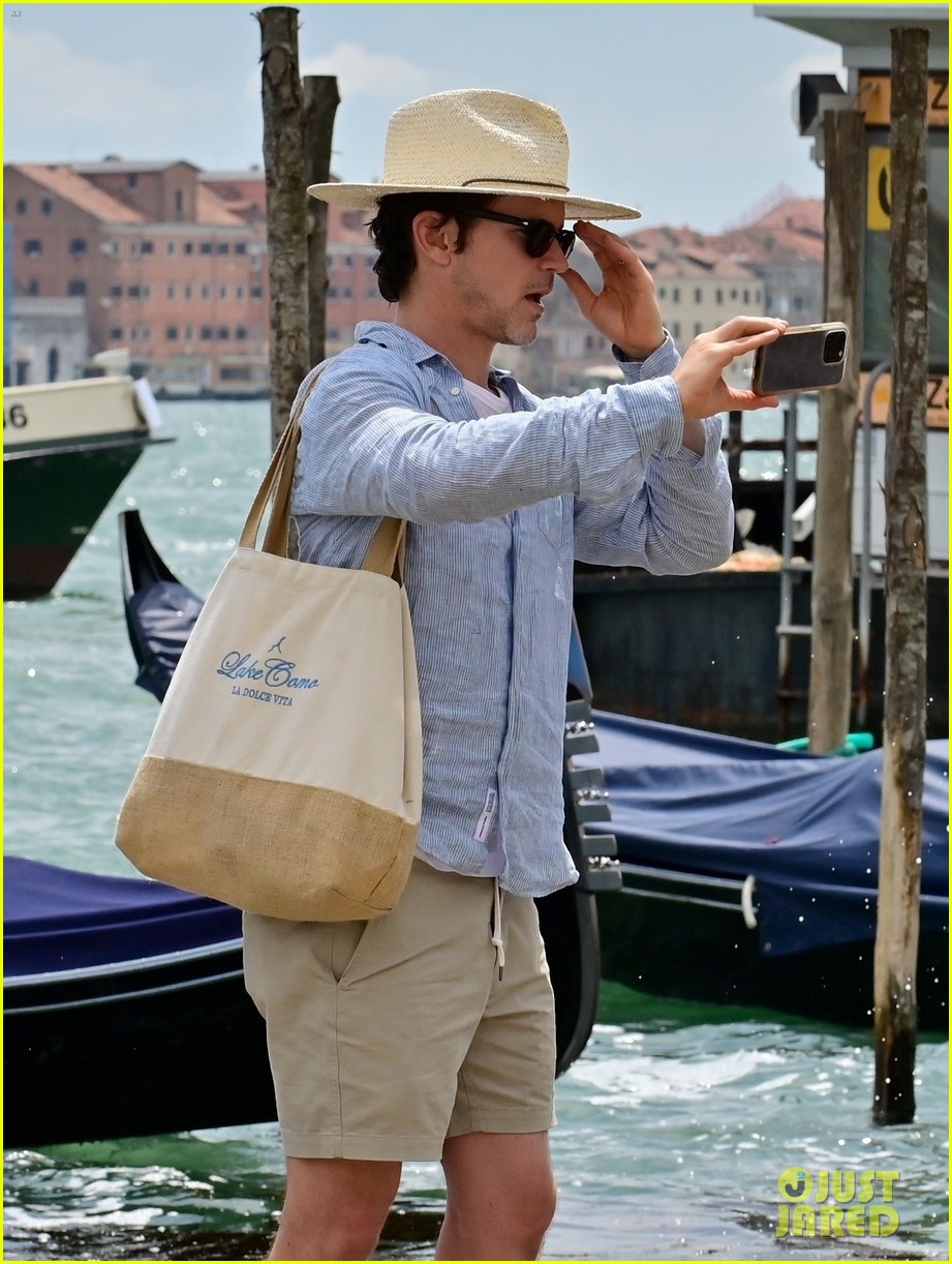 Matt Bomer & Husband Simon Halls Go Sightseeing During Romantic Vacation in Venice: Photo ...
