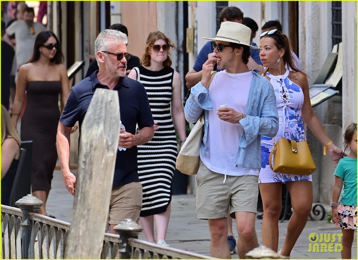 Matt Bomer & Husband Simon Halls Go Sightseeing During Romantic ...