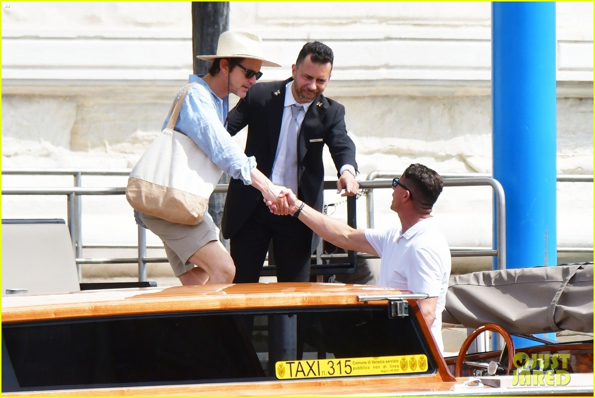 Matt Bomer & Husband Simon Halls Go Sightseeing During Romantic Vacation in Venice: Photo ...
