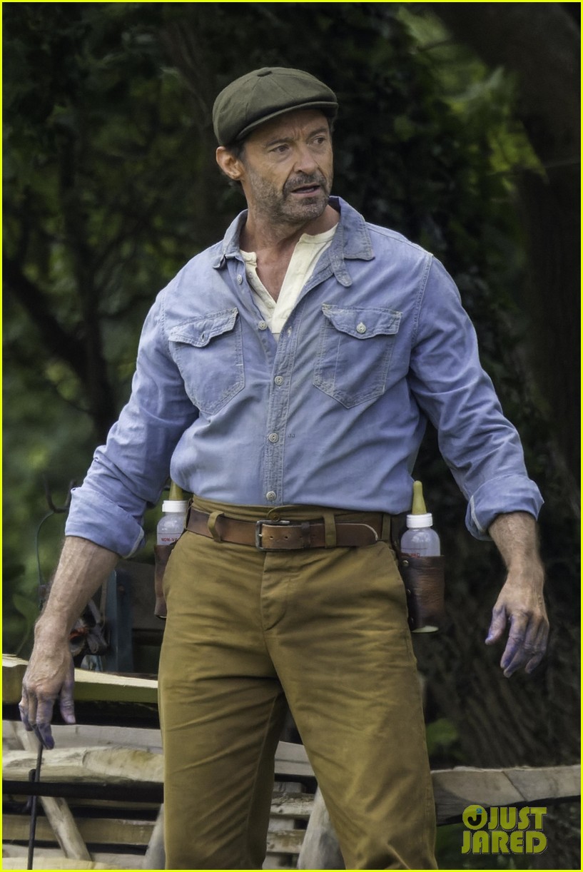Hugh Jackman Gets Into Character in First 'Three Bags Full' Set Photos ...