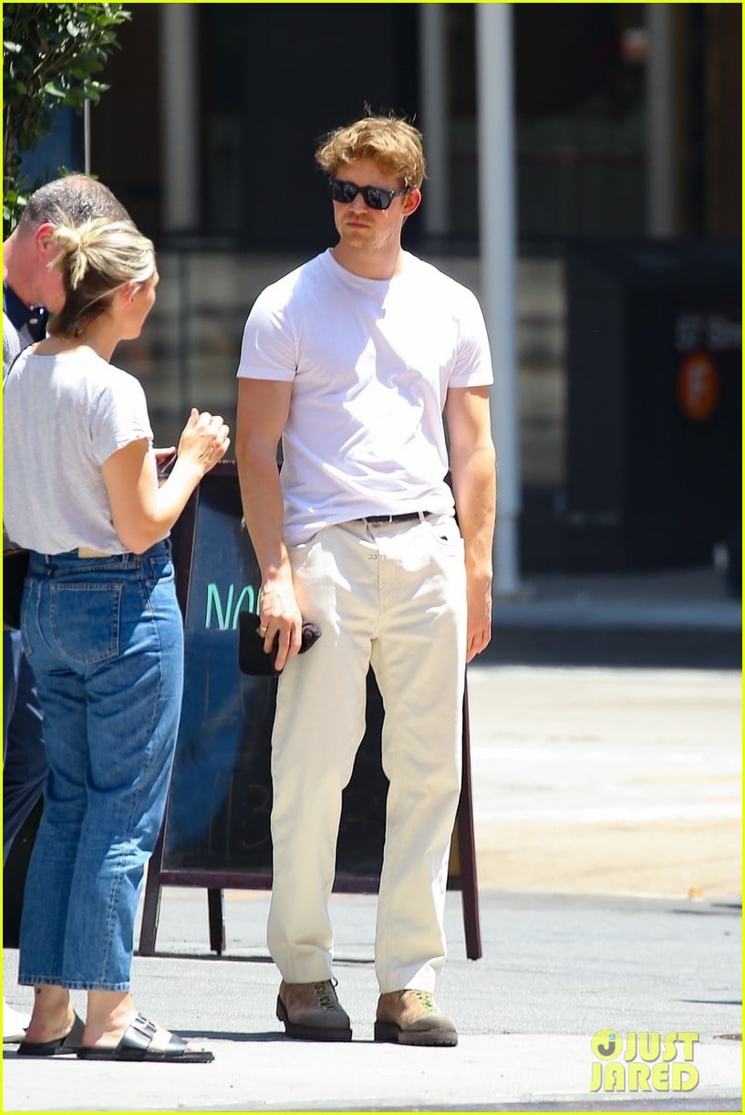 Joe Alwyn Explores NYC After 'Kinds of Kindness' Premiere While Ex ...