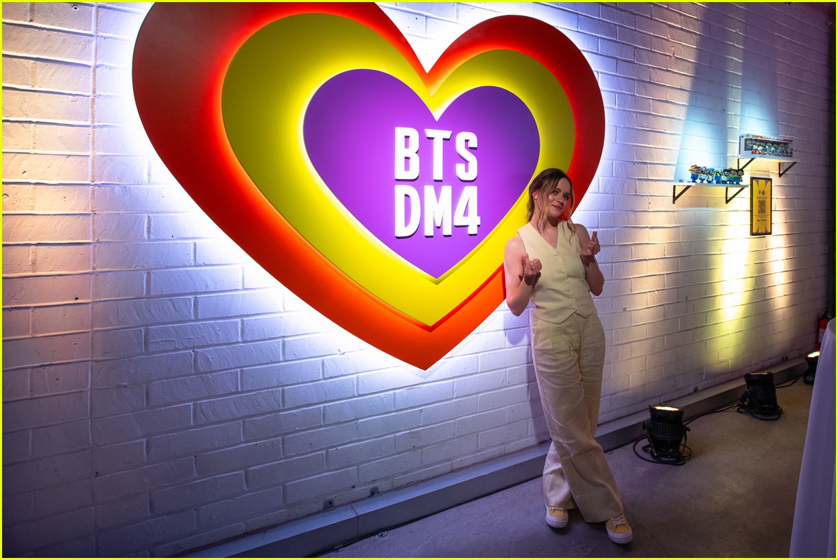 Joey King Becomes the Ultimate BTS Fan at 'Despicable Me 4' Pop-Up Event Celebrating the K-Pop ...