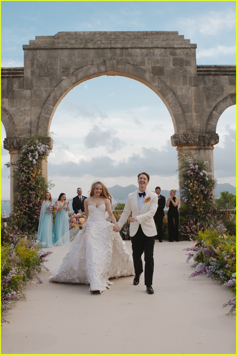 All About Joey King's Husband Steven Piet & Their Two Weddings Last ...