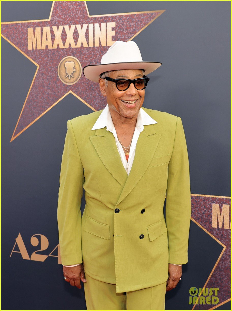 Halsey Wows in Revealing Gold Dress at 'MaXXXine' L.A. Premiere with ...