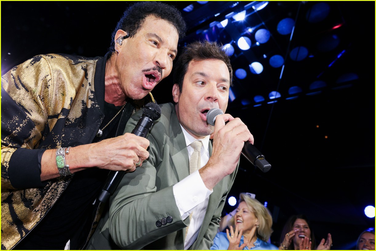 Megan Fox & Machine Gun Kelly Join Star-Studded Group at Nemacolin ...