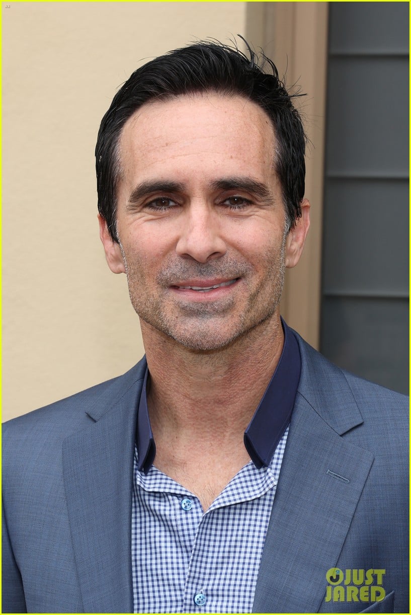 Jennifer Aniston, Jon Hamm, & More Stars Attend 'The Morning Show' FYC ...