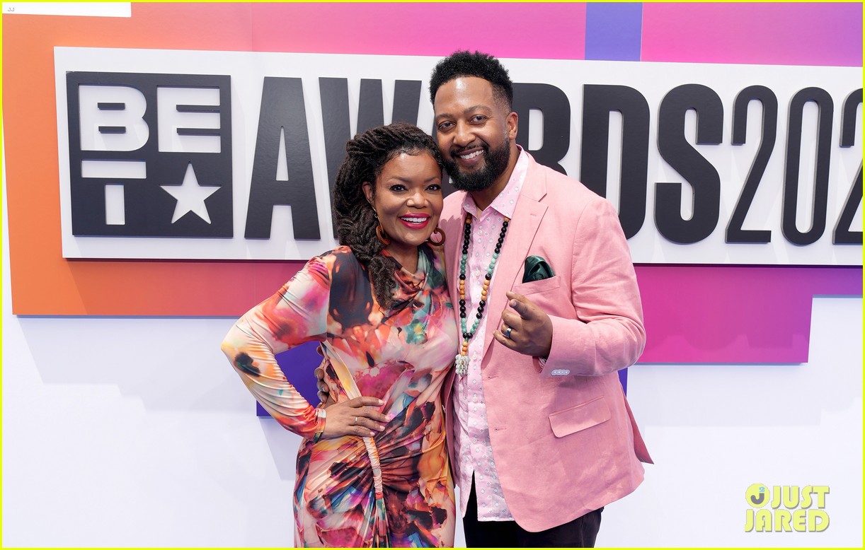 Niecy Nash-Betts, Colman Domingo & More Step Out For BET Awards 2024 ...