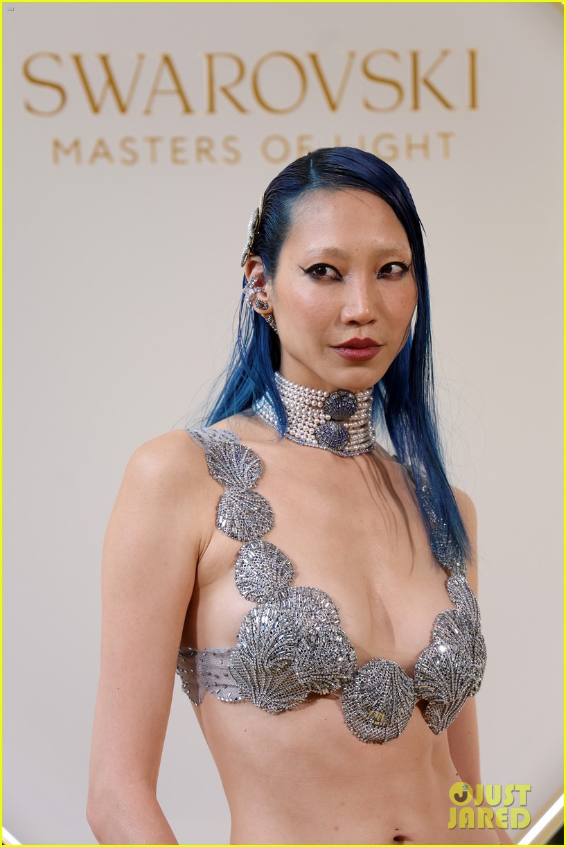 Gwyneth Paltrow, Jessica Alba, & More Arrive in Style for Swarovski Masters of Light Event in ...