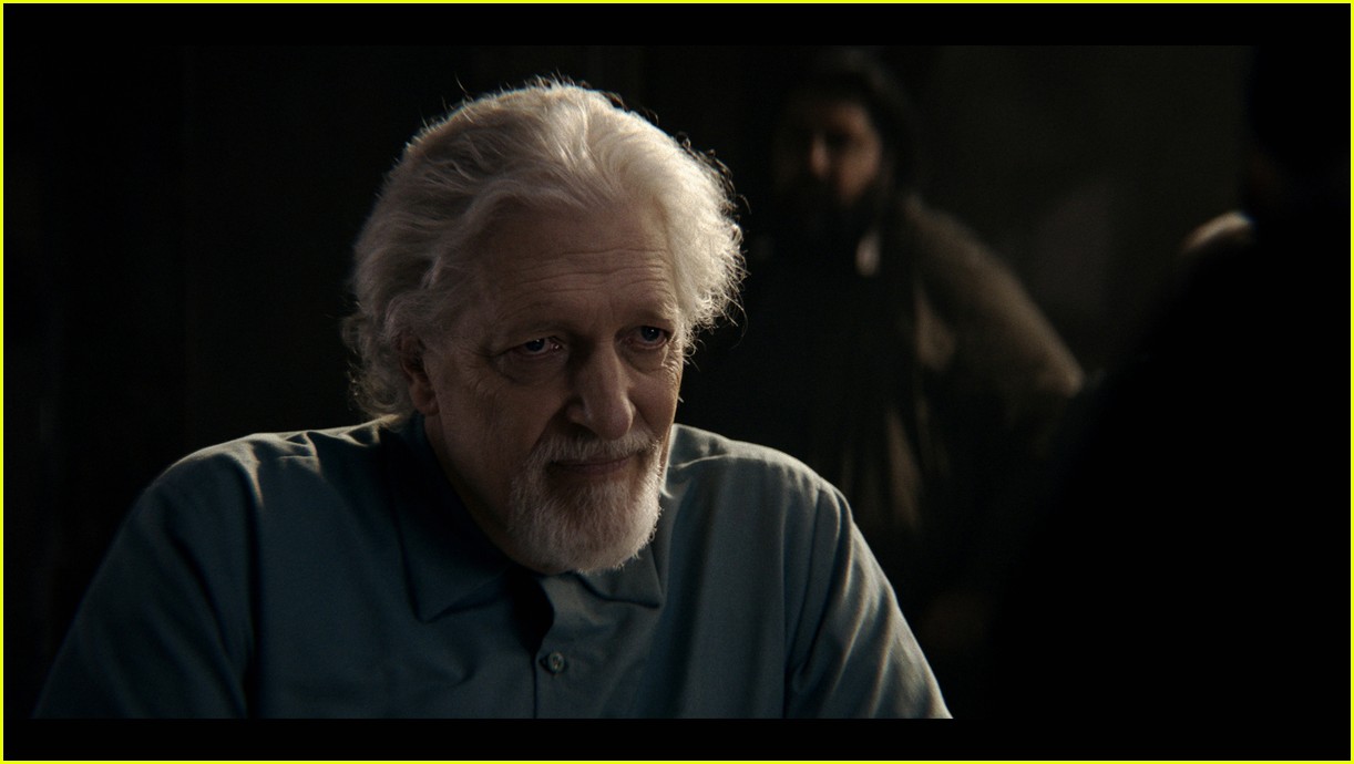 Max Debuts New 'The Penguin' Teaser Trailer Starring Colin Farrell ...