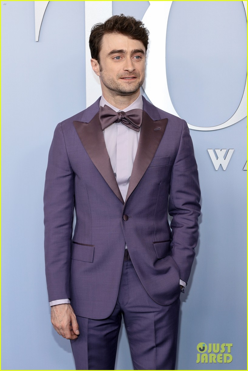 Daniel Radcliffe Gets Girlfriend Erin Darke's Support at Tony Awards ...