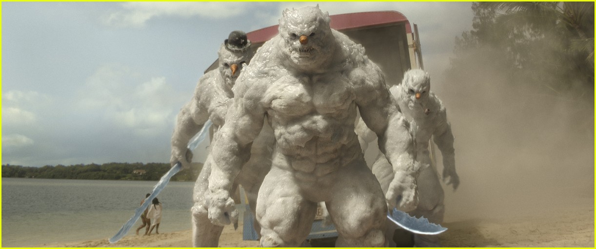 'Red One' Trailer Has Chris Evans Searching for Kidnapped Santa Claus ...