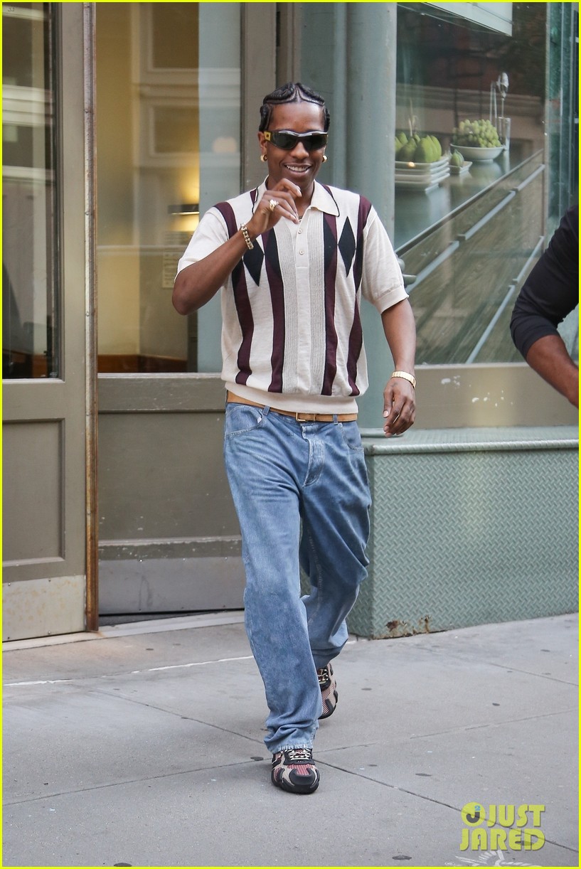 Rihanna Wears 'I'm Retired' Statement T-Shirt During Outing With A$AP ...