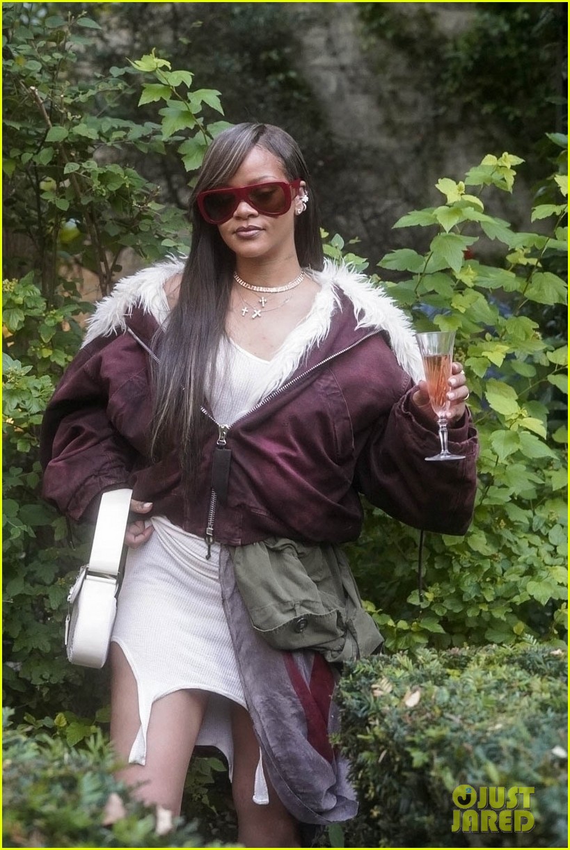 Rihanna Supports A$AP Rocky at His Paris Fashion Week Show, Debuts New ...