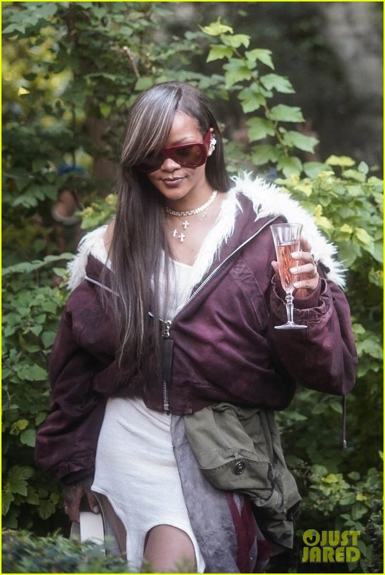 Rihanna Supports A$AP Rocky at His Paris Fashion Week Show, Debuts New ...