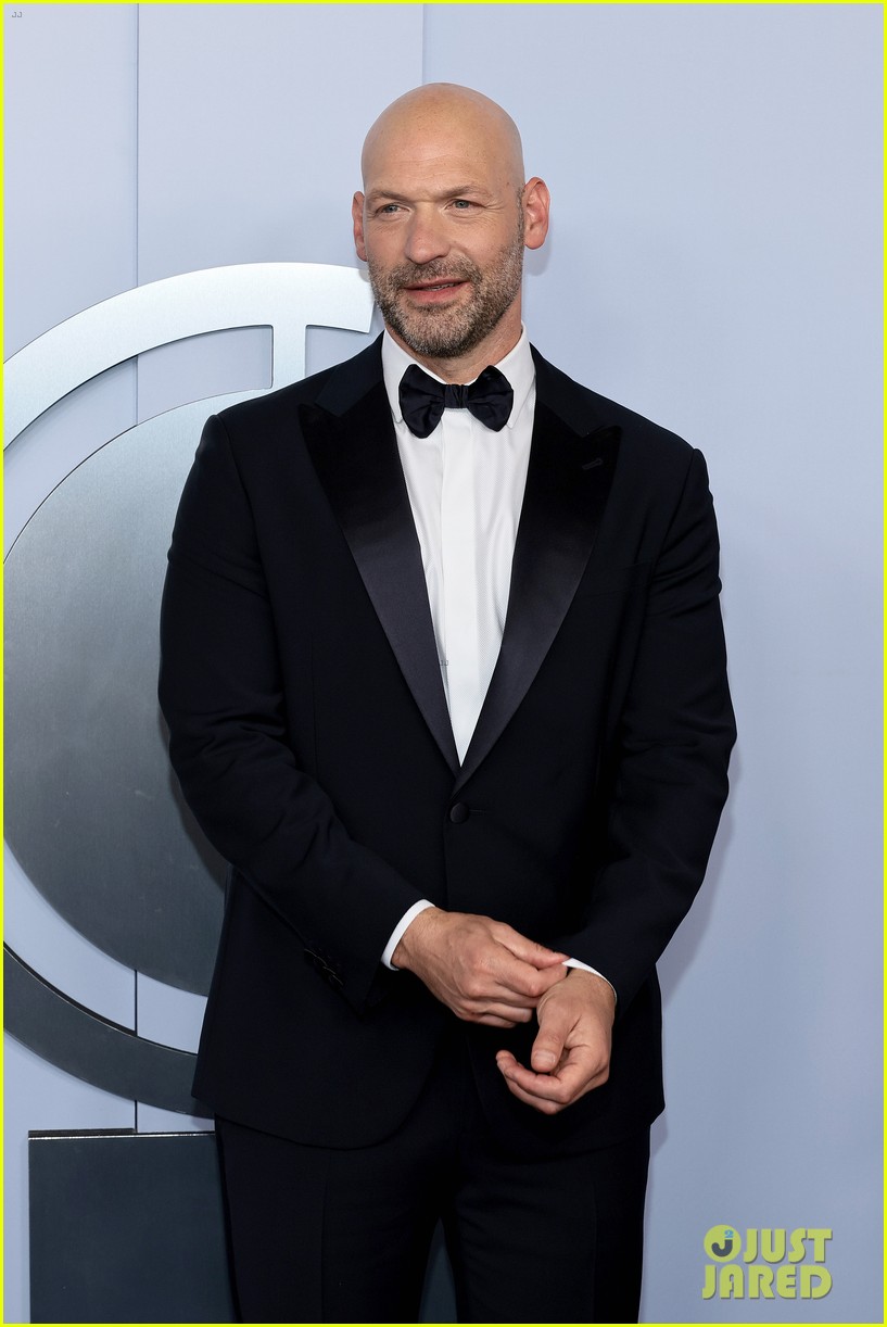 Sarah Paulson, Corey Stoll & Elle Fanning Rep 'Appropriate' at Tony ...