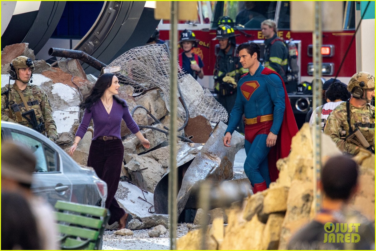 'Superman' Crash Scene Photos: Rachel Brosnahan Spotted as Lois Lane Alongside David Corenswet ...